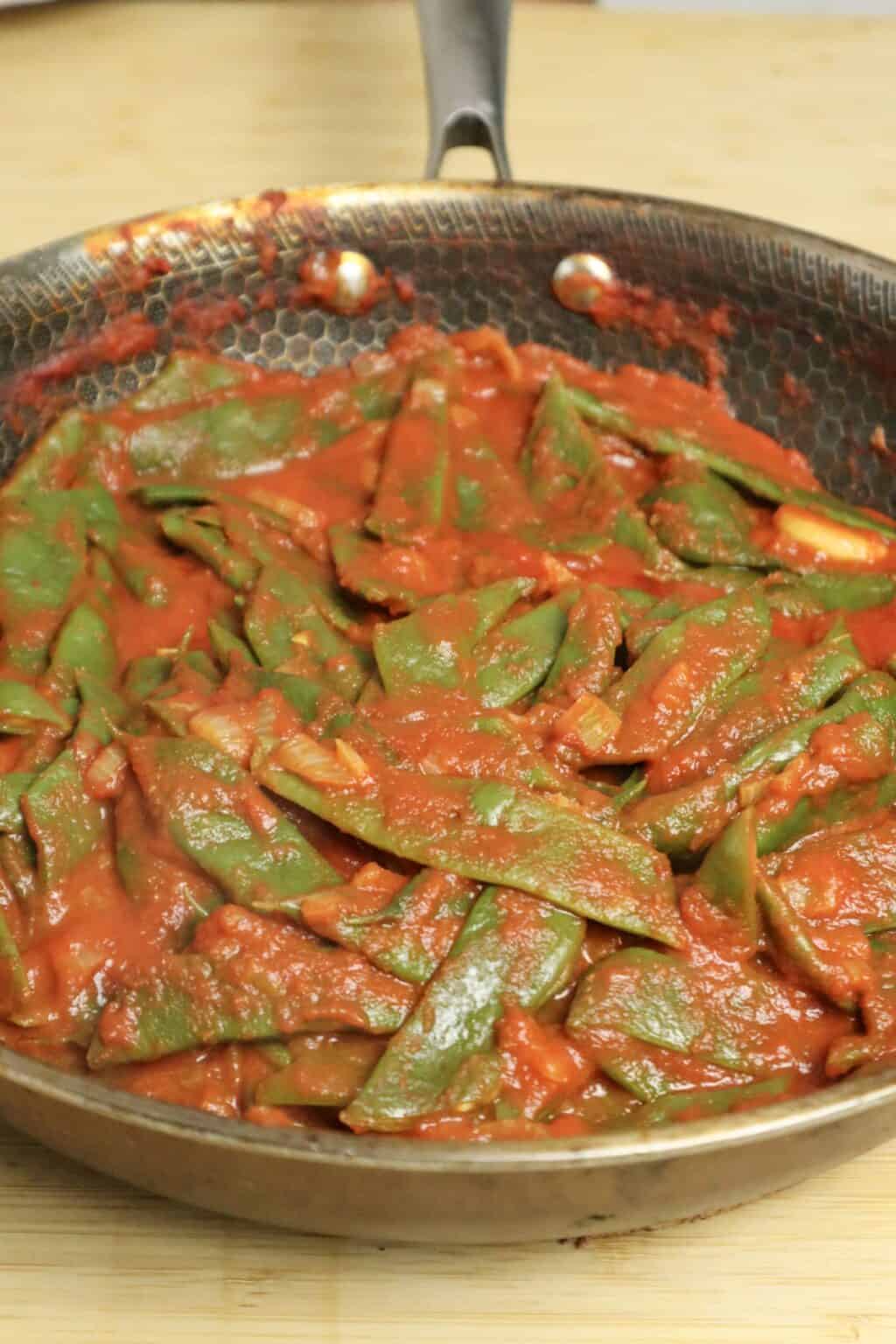 Easy Romano Beans Recipe With Tomato Sauce