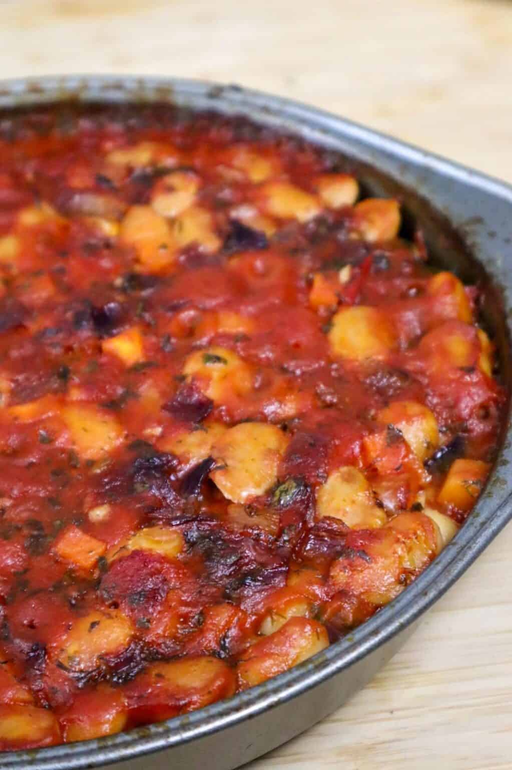 Gigantes Plaki - Greek Giant Baked Beans • Recipes and Places